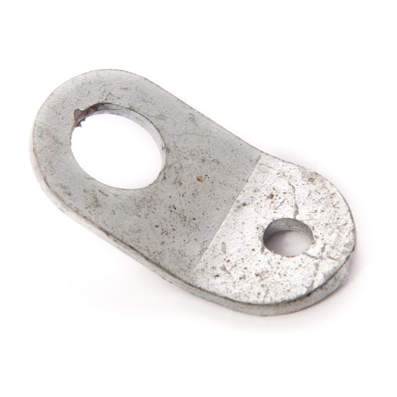 Flat, swivelling, lashing eye